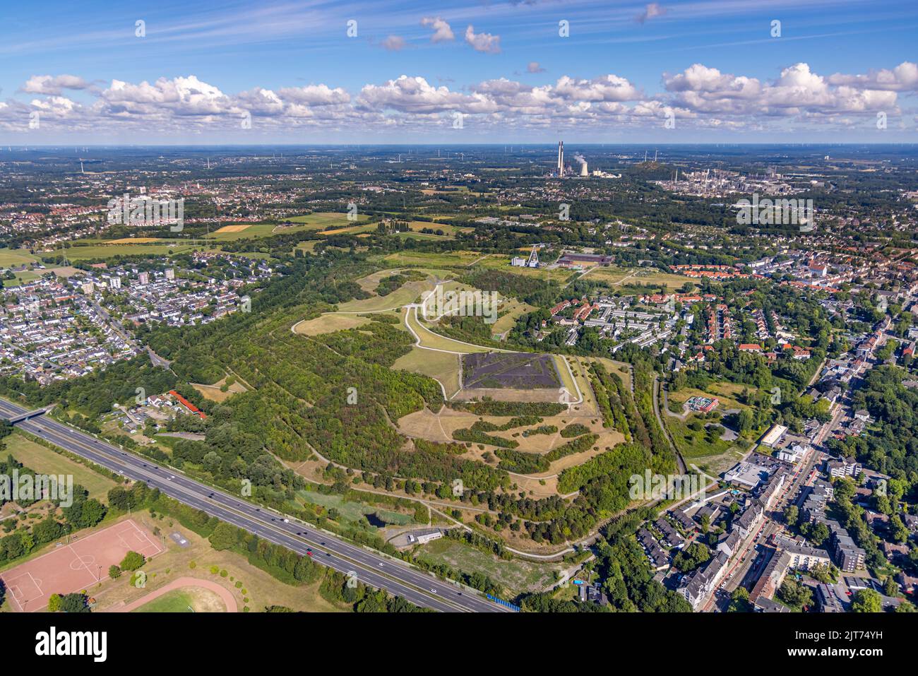 Hugo colliery shaft 2 with winding tower hi-res stock photography and ...