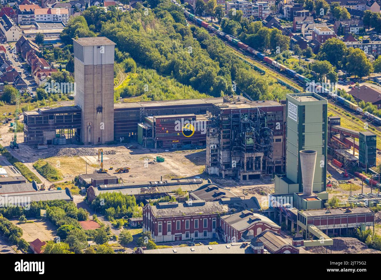 Smiley on building facade hi-res stock photography and images - Alamy