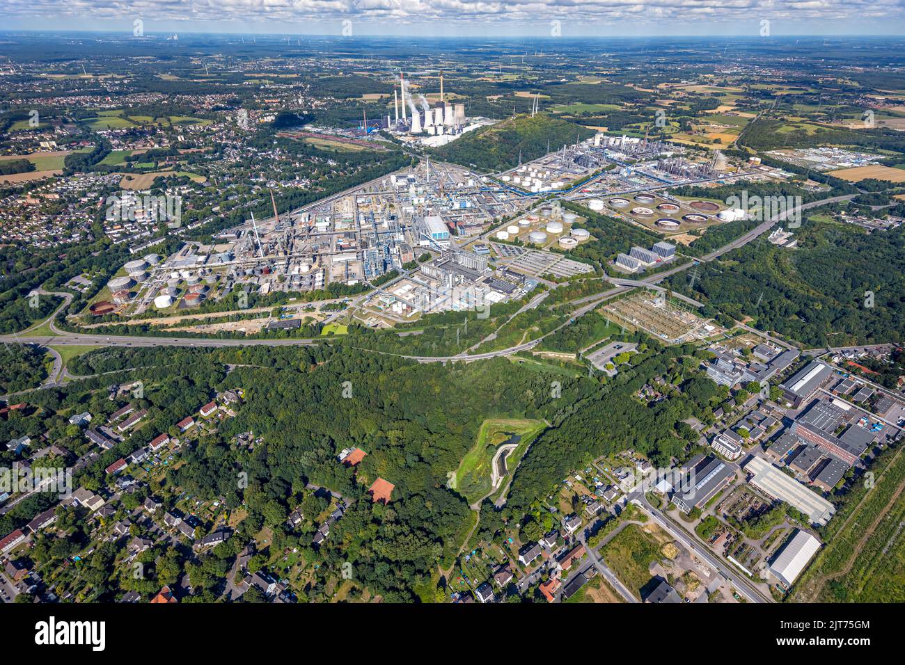 Aerial view, Ruhr oil BP Gelsenkirchen refinery, Uniper power plant ...