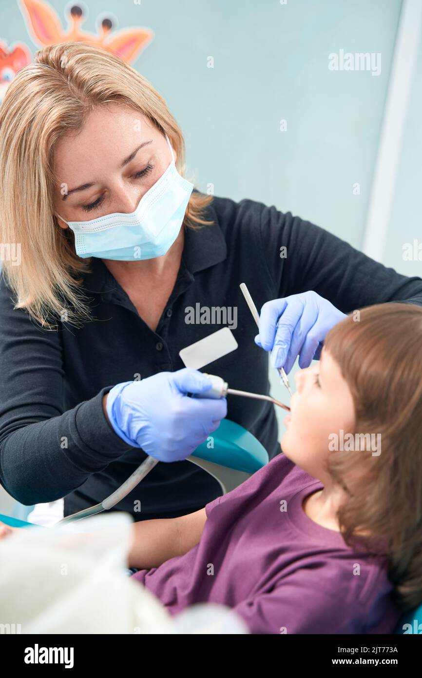Pediatric dental appointment hi-res stock photography and images - Alamy