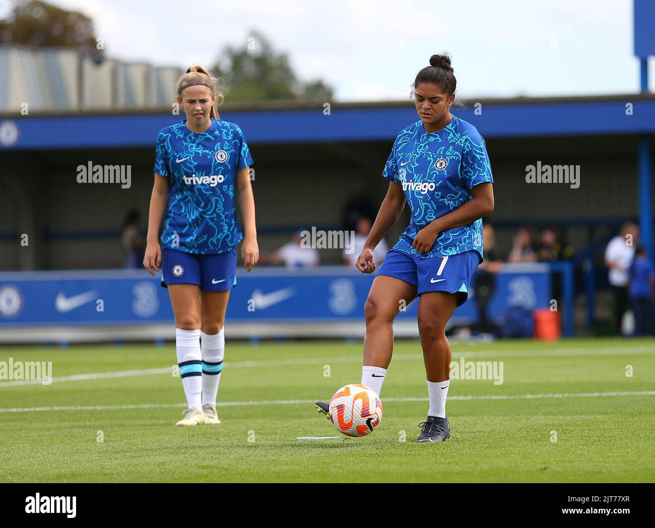 Chelsea women football jess carter hi-res stock photography and images ...