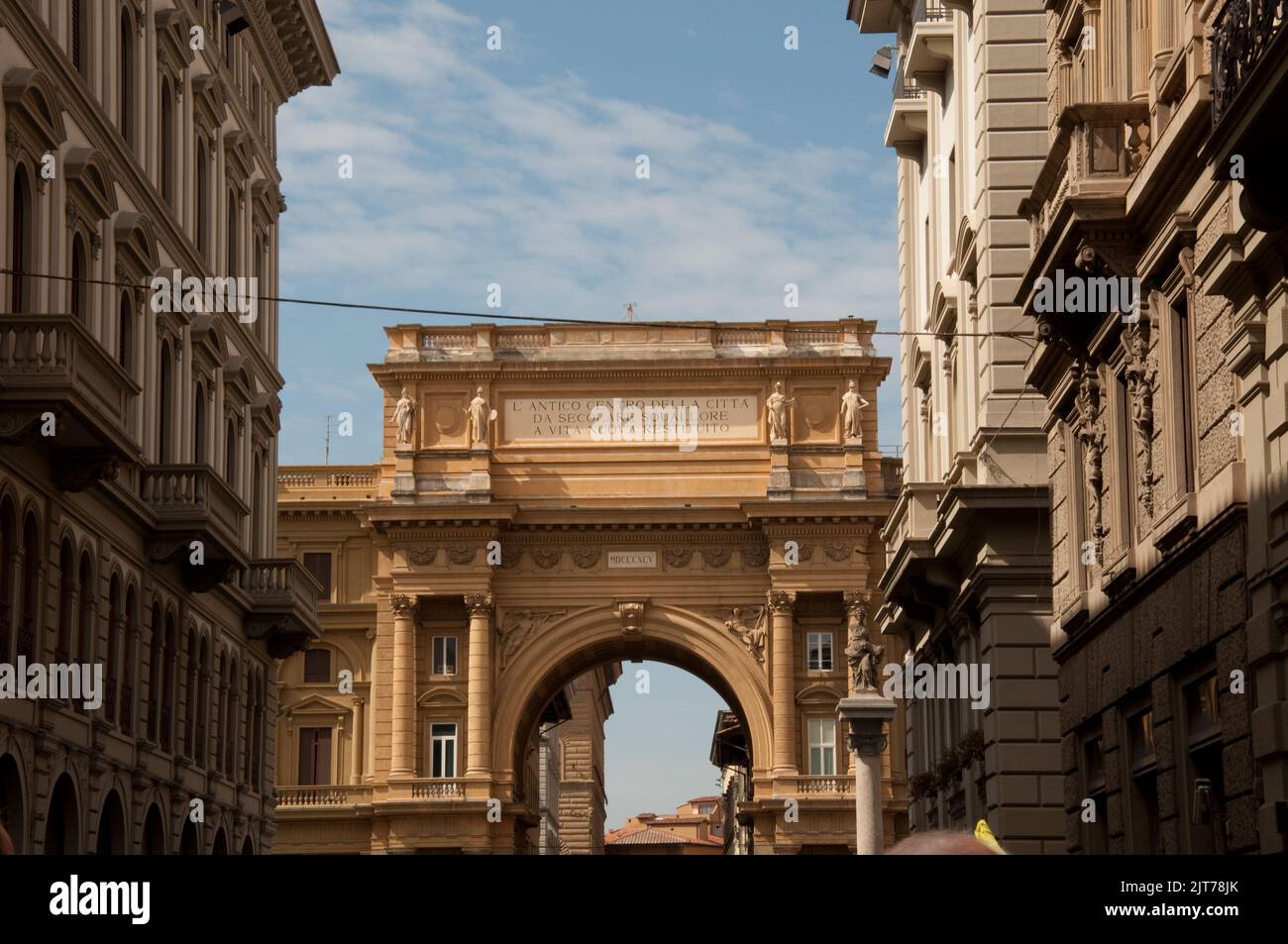 Arch marking the ancient centre of florence hi-res stock photography ...