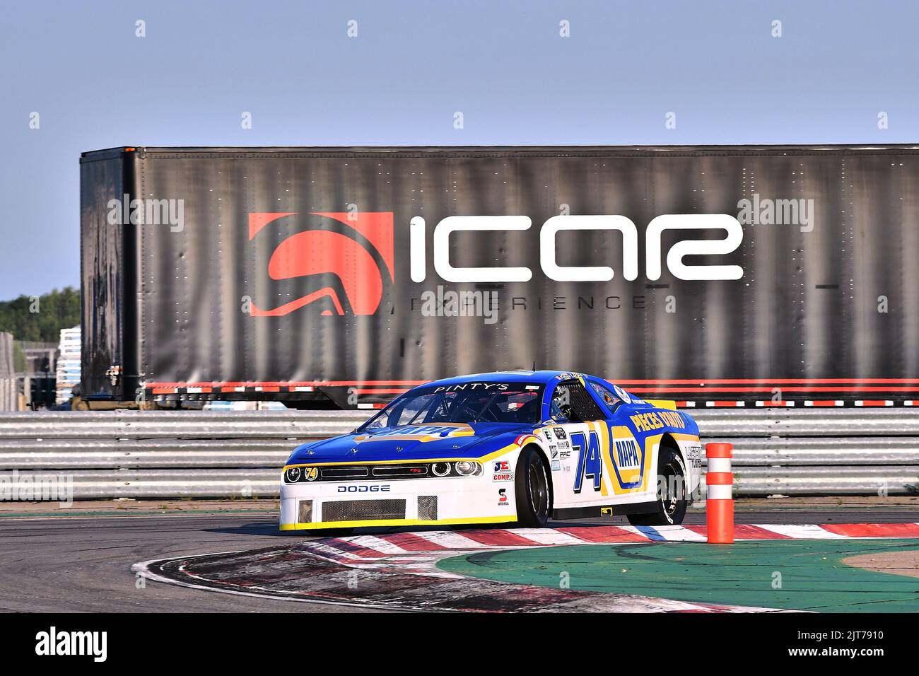 Kevin dodge hi-res stock photography and images - Alamy