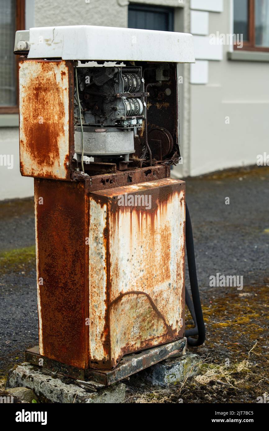 Abandoned rusty car barrel hi-res stock photography and images - Alamy