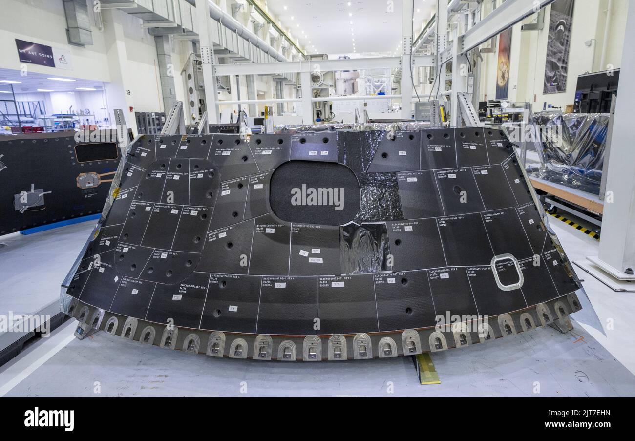 Kennedy Space Center, USA. 28th Aug, 2022. Work continues the Artemis 2 ...