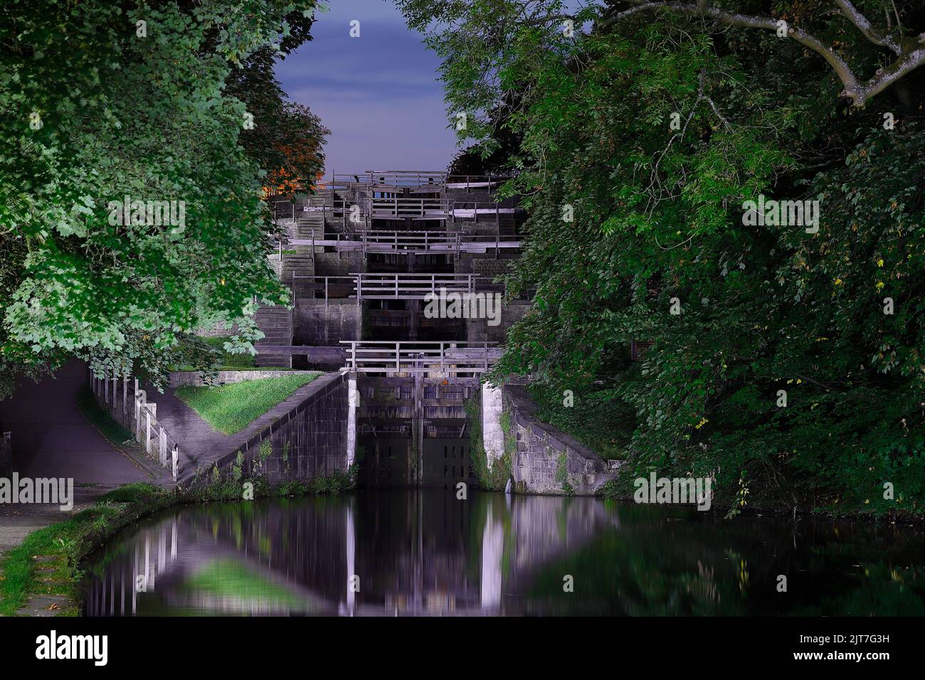 Five rise locks painting hi-res stock photography and images - Alamy