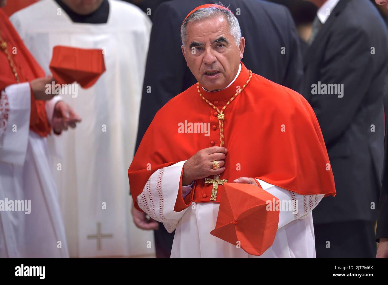 Giovanni angelo becciu pope francis hi-res stock photography and images ...