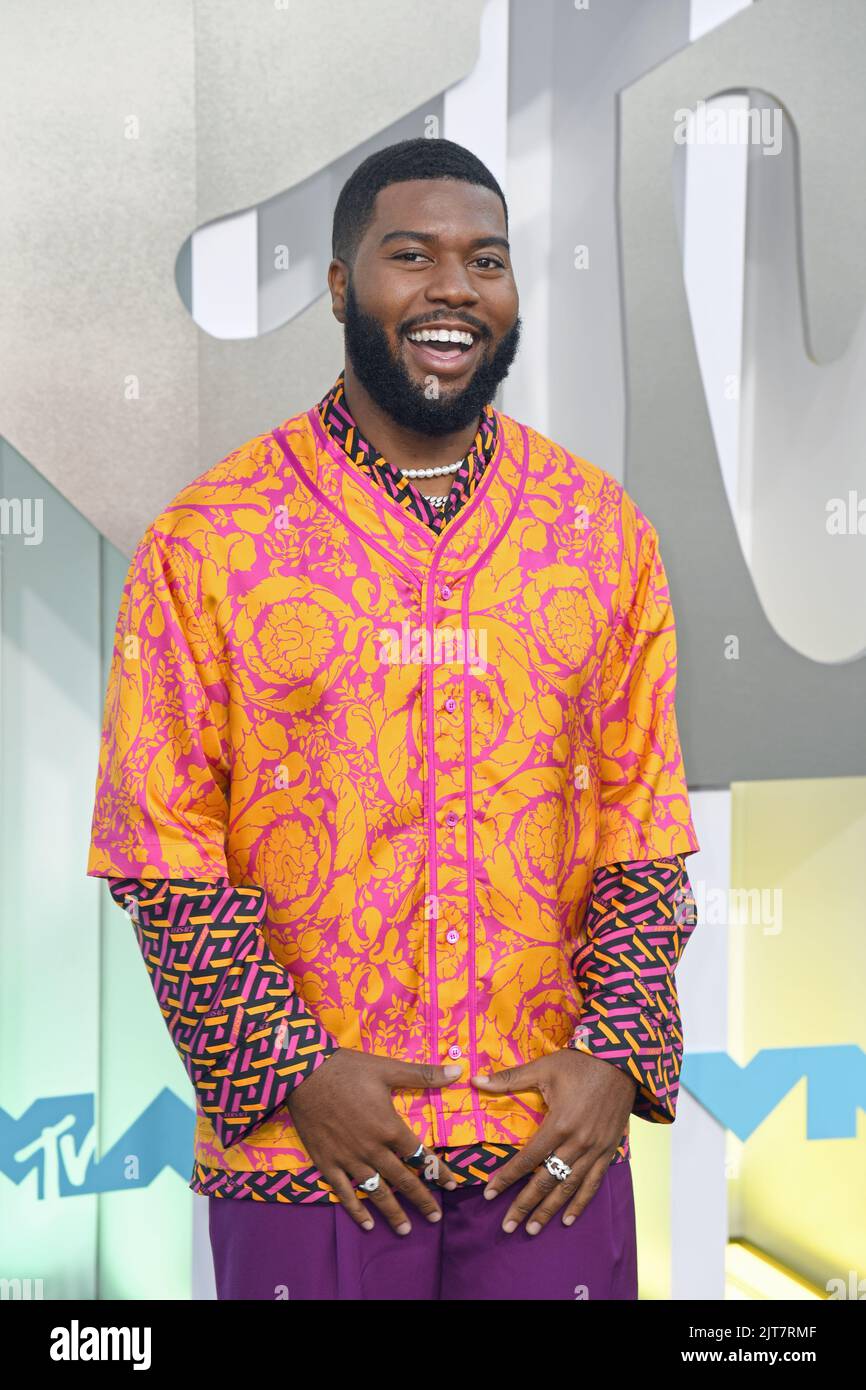 Khalid attending the MTV Video Music Awards 2022 held at the Prudential ...