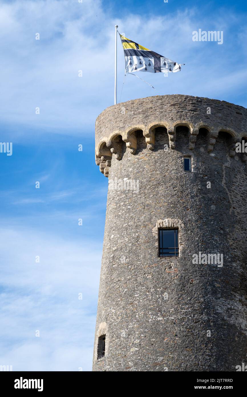 Dynastic flag hi-res stock photography and images - Alamy