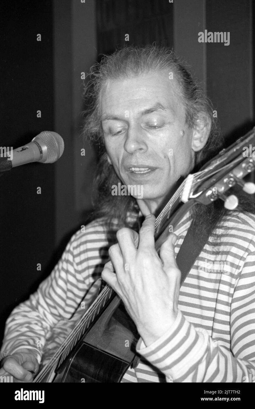 Steve howe trio Black and White Stock Photos & Images - Alamy
