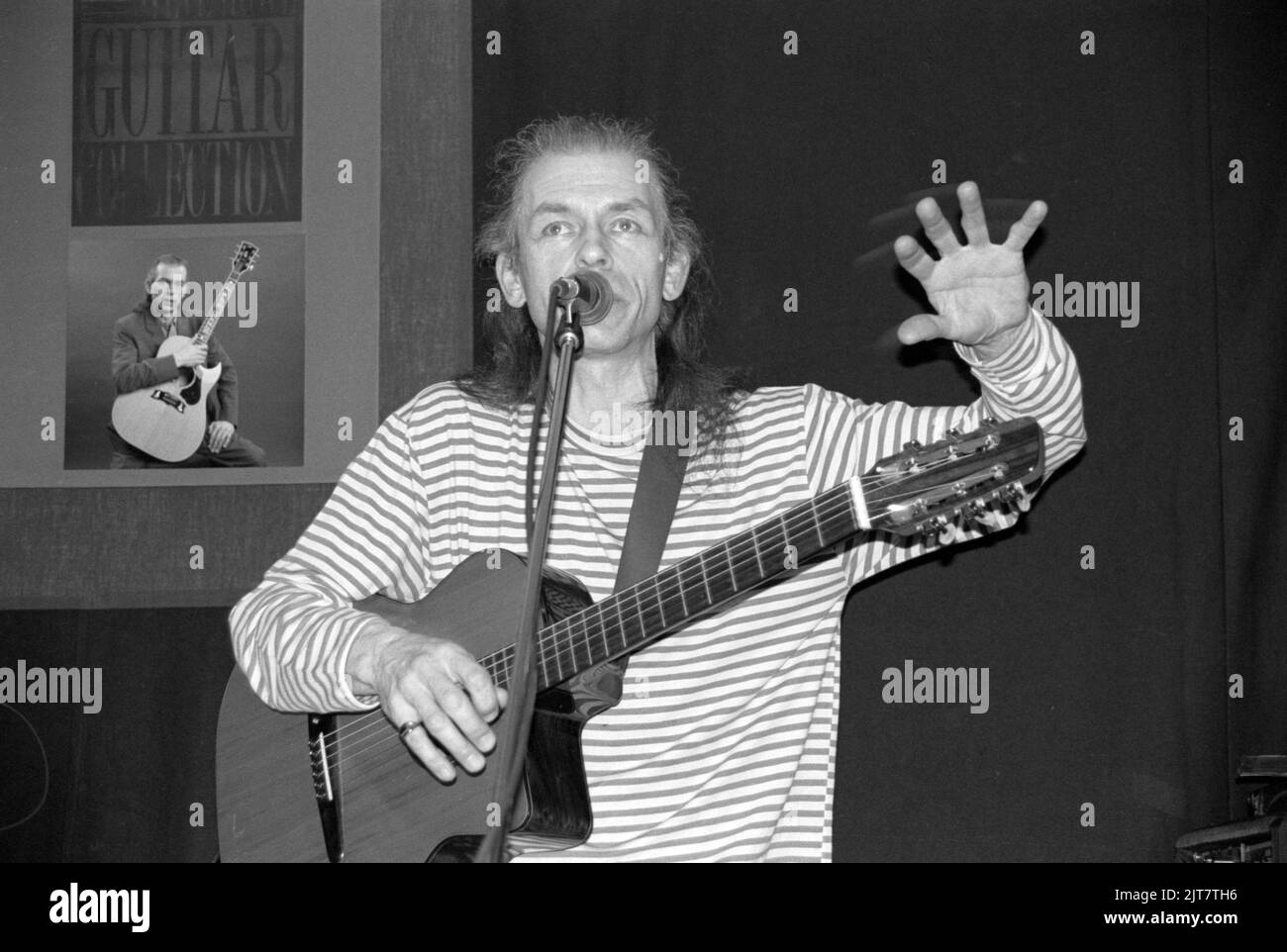 Steve howe yes Black and White Stock Photos & Images - Alamy