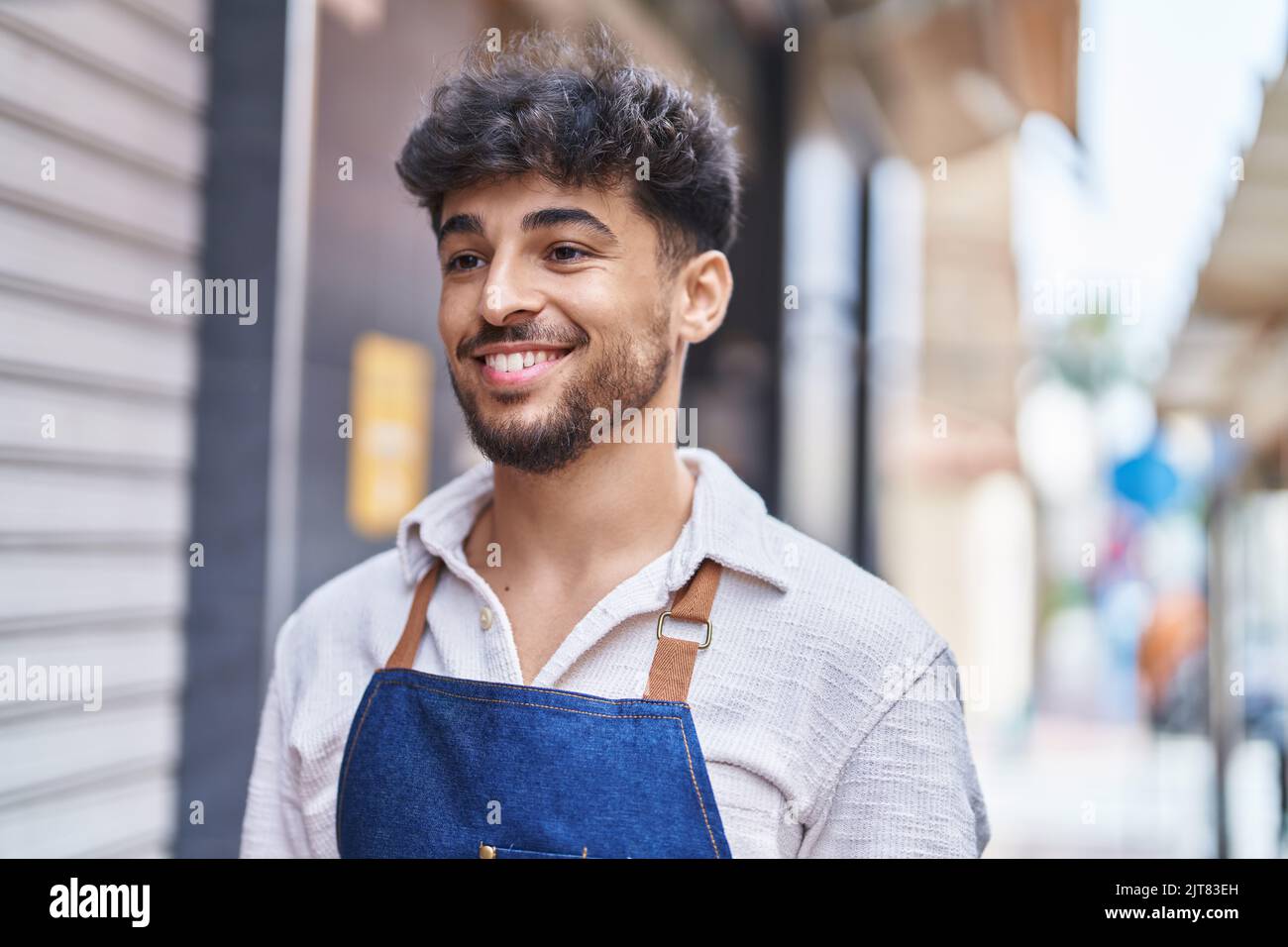 Young waiter beard outside hi-res stock photography and images - Alamy