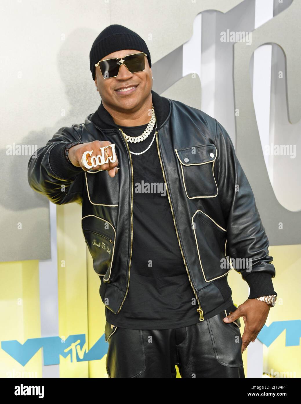 LL Cool J attending the MTV Video Music Awards 2022 held at the ...