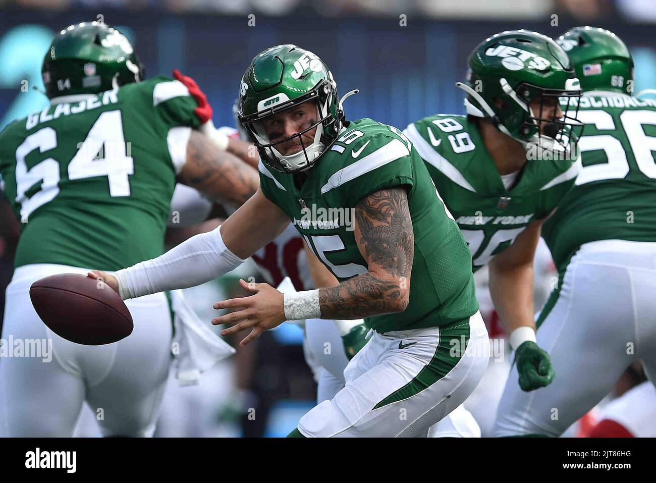 East Rutherford, New Jersey, USA. 28th Aug, 2022. New York Jets quarterback CHRIS STREVELER (15 ...