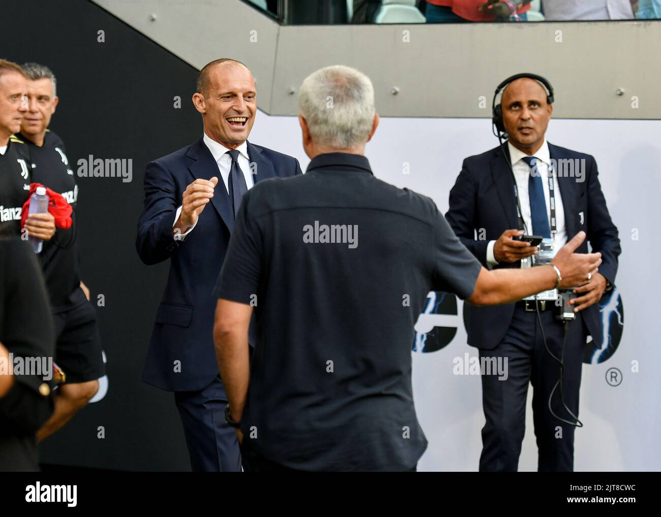 Massimiliano allegri 2022 smiling hi-res stock photography and images ...