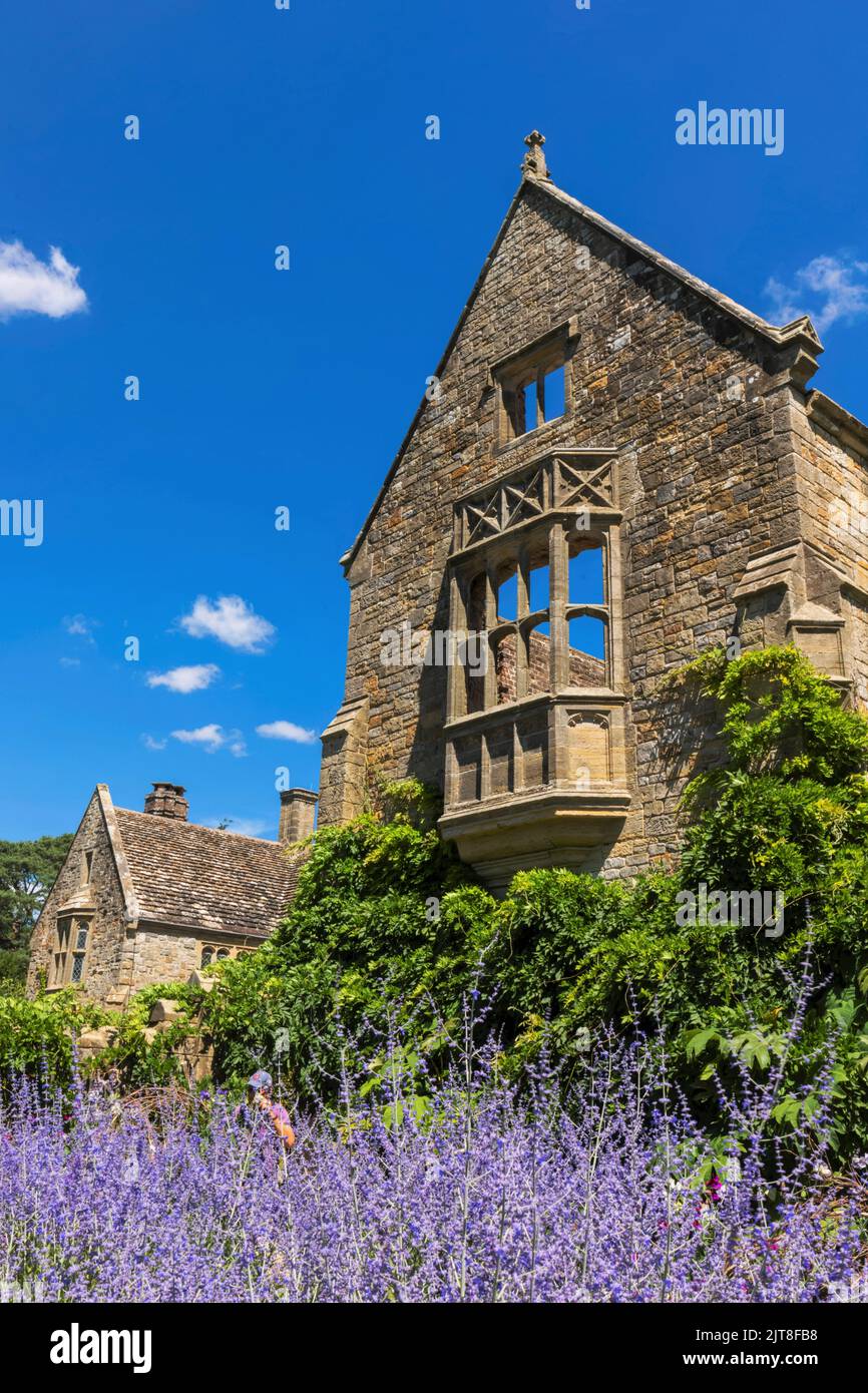 Nymans handcross west sussex hi-res stock photography and images - Alamy