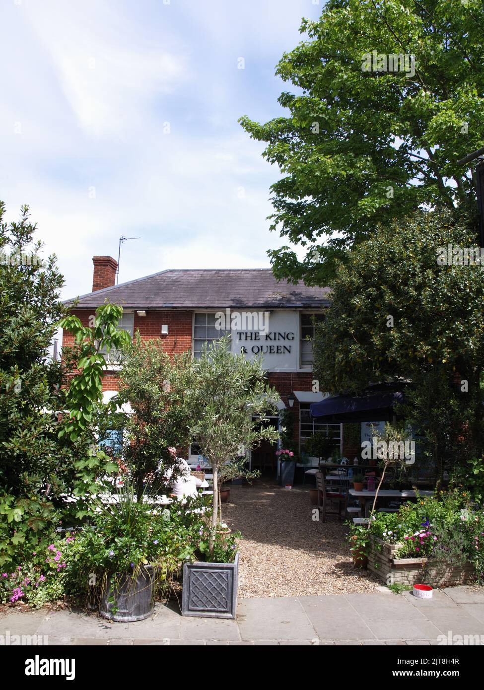 The King & Queen Public House in Hamble, Hampshire, England, UK Stock ...