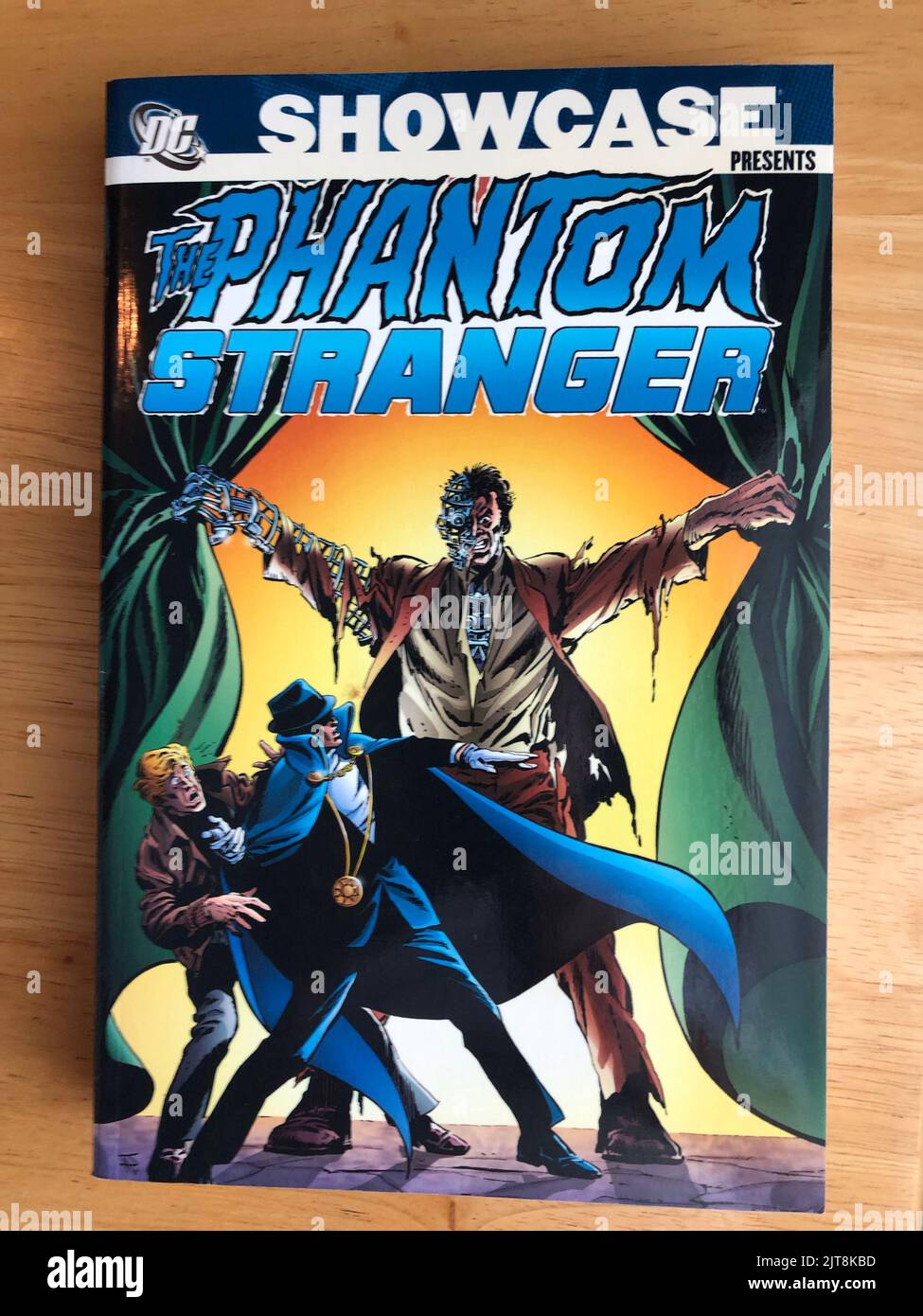 Stranger hi-res stock photography and images - Alamy