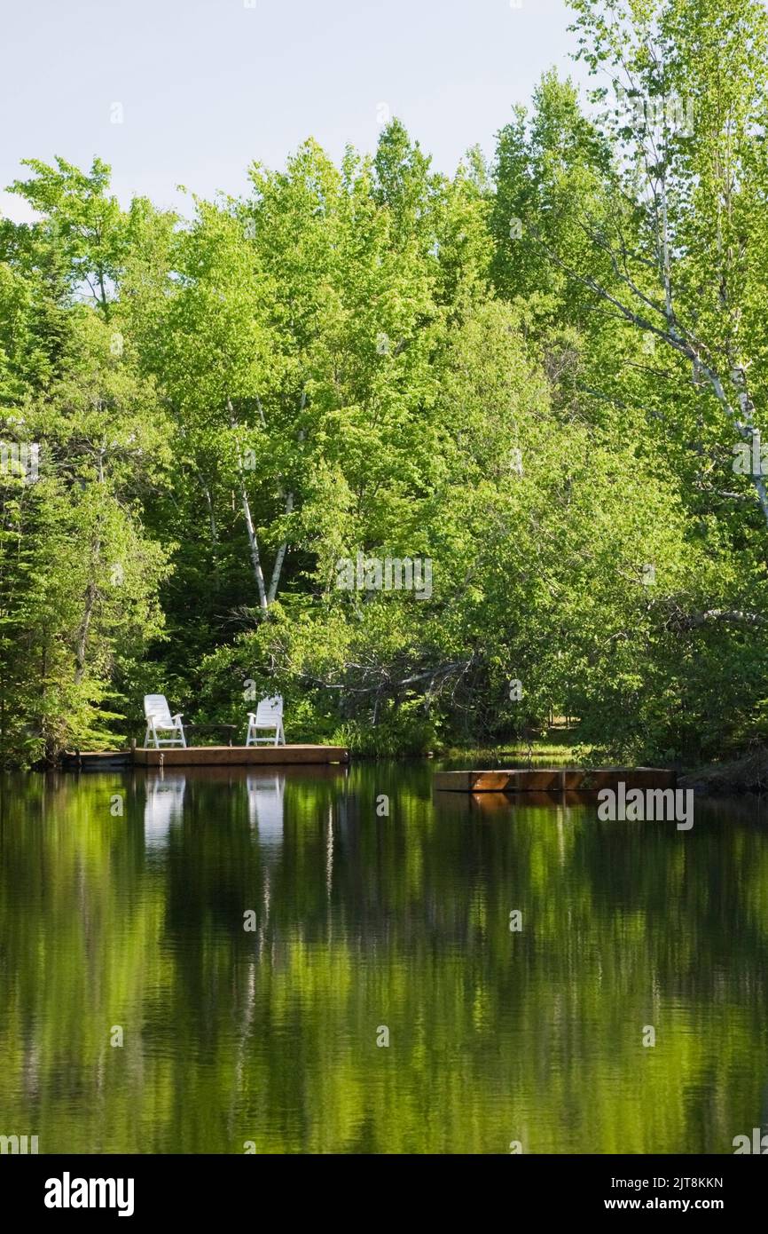 Spring dock vertical nobody hi-res stock photography and images - Alamy