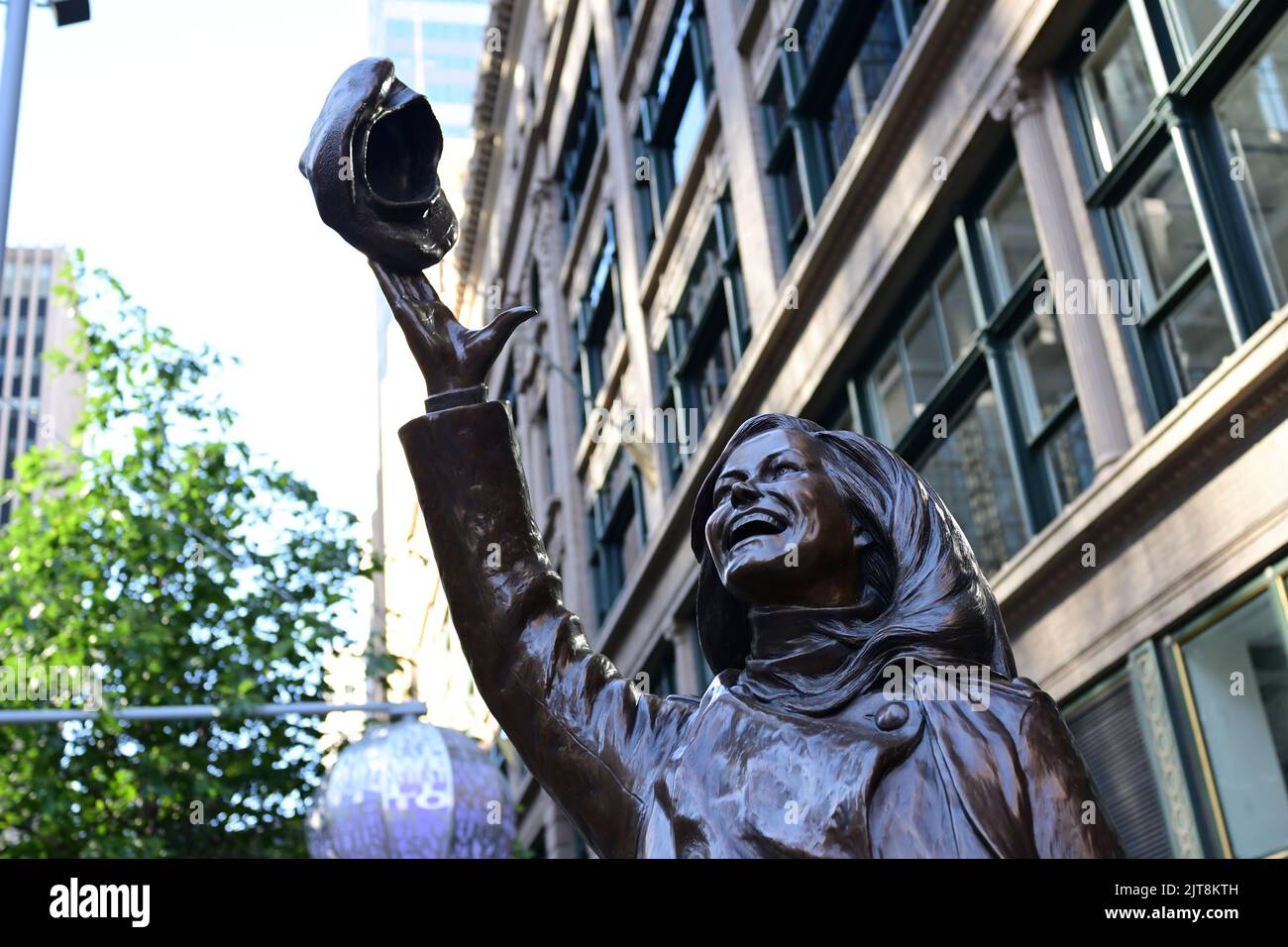 The Mary Tyler Moore statue located in front of Dayton's on Nicollet ...
