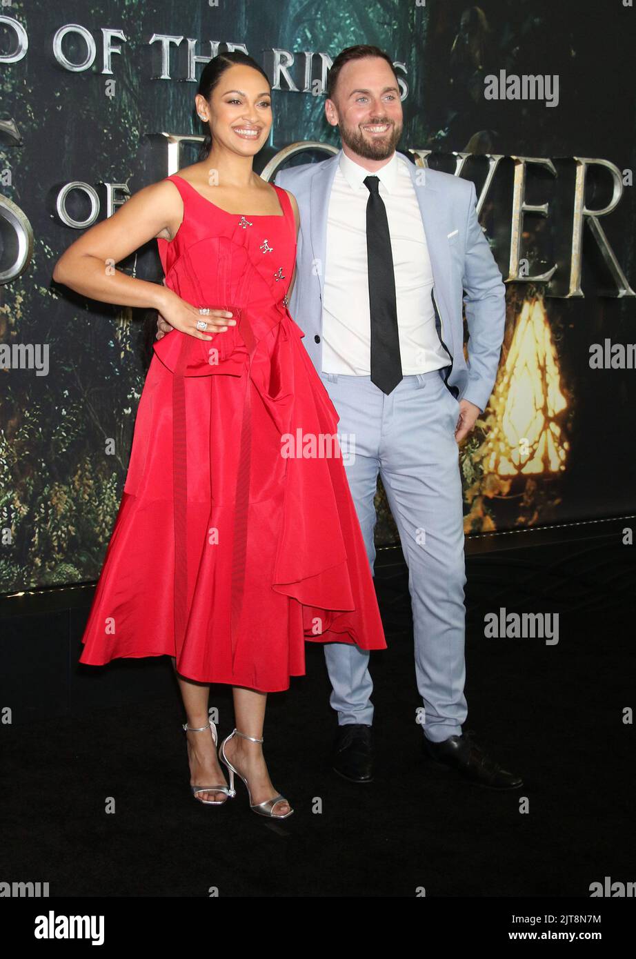 Amazon Studios Original Series The Lord of the Rings: The Rings of ...