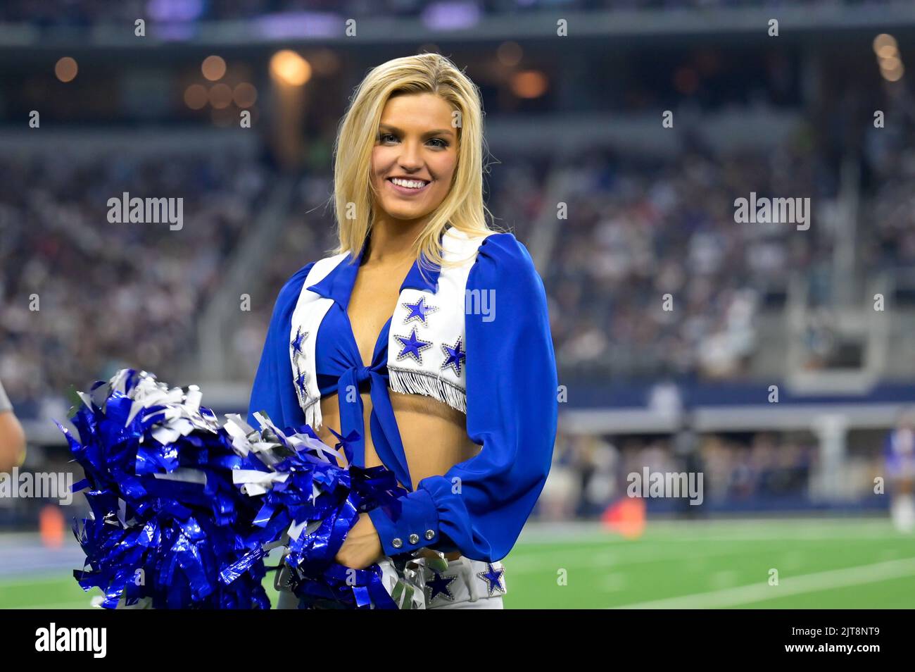 August 26 2022: Dallas Cowboys cheerleaders perform before the NFL ...