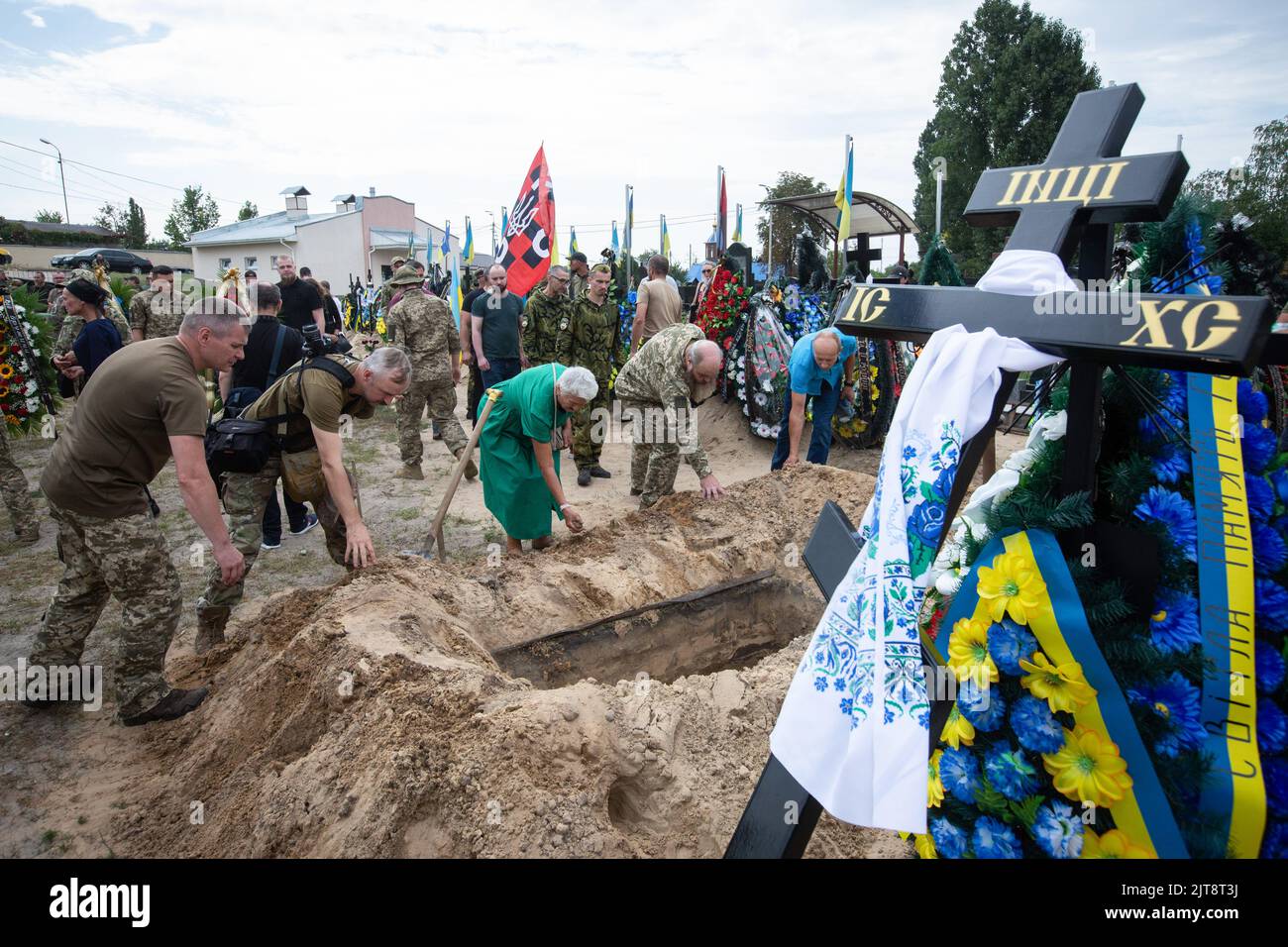 Dead gunner hi-res stock photography and images - Alamy