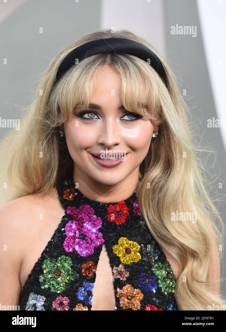 Sabrina carpenter 2022 mtv hi-res stock photography and images - Alamy