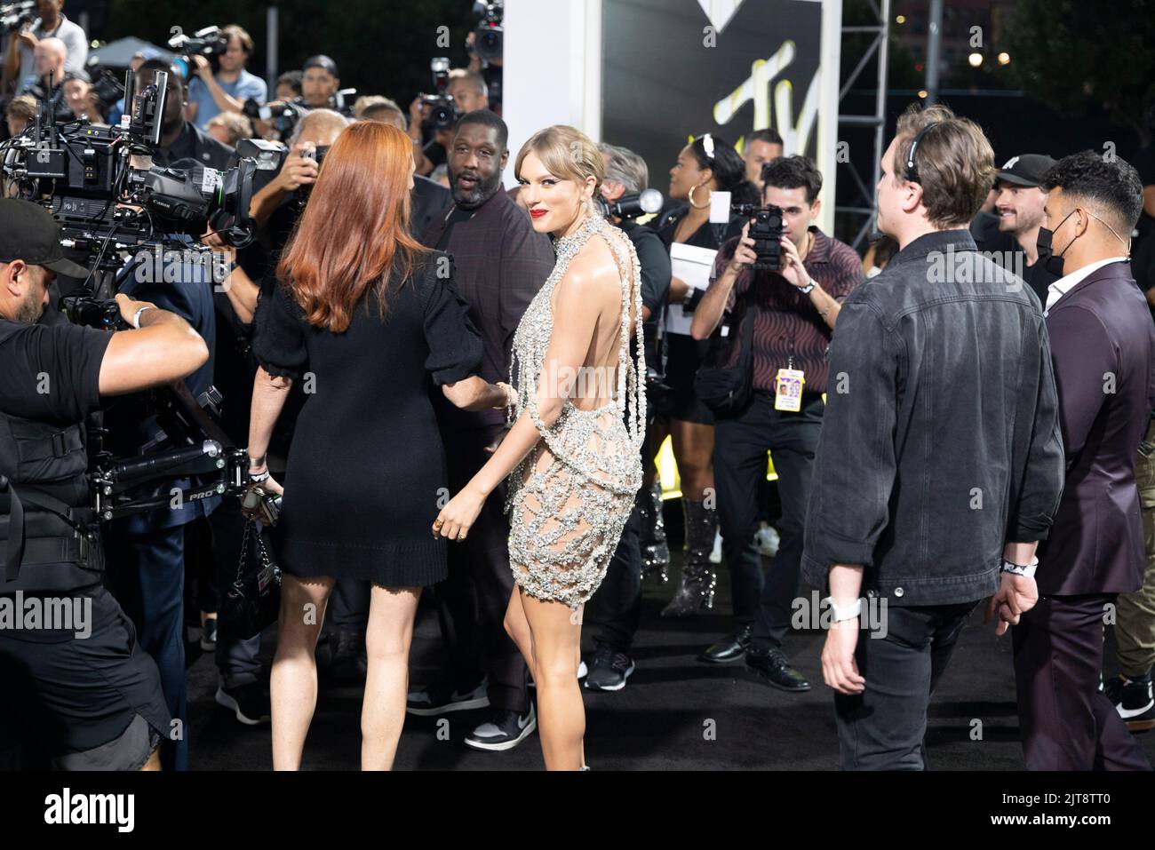 Taylor swift 2022 hi-res stock photography and images - Alamy