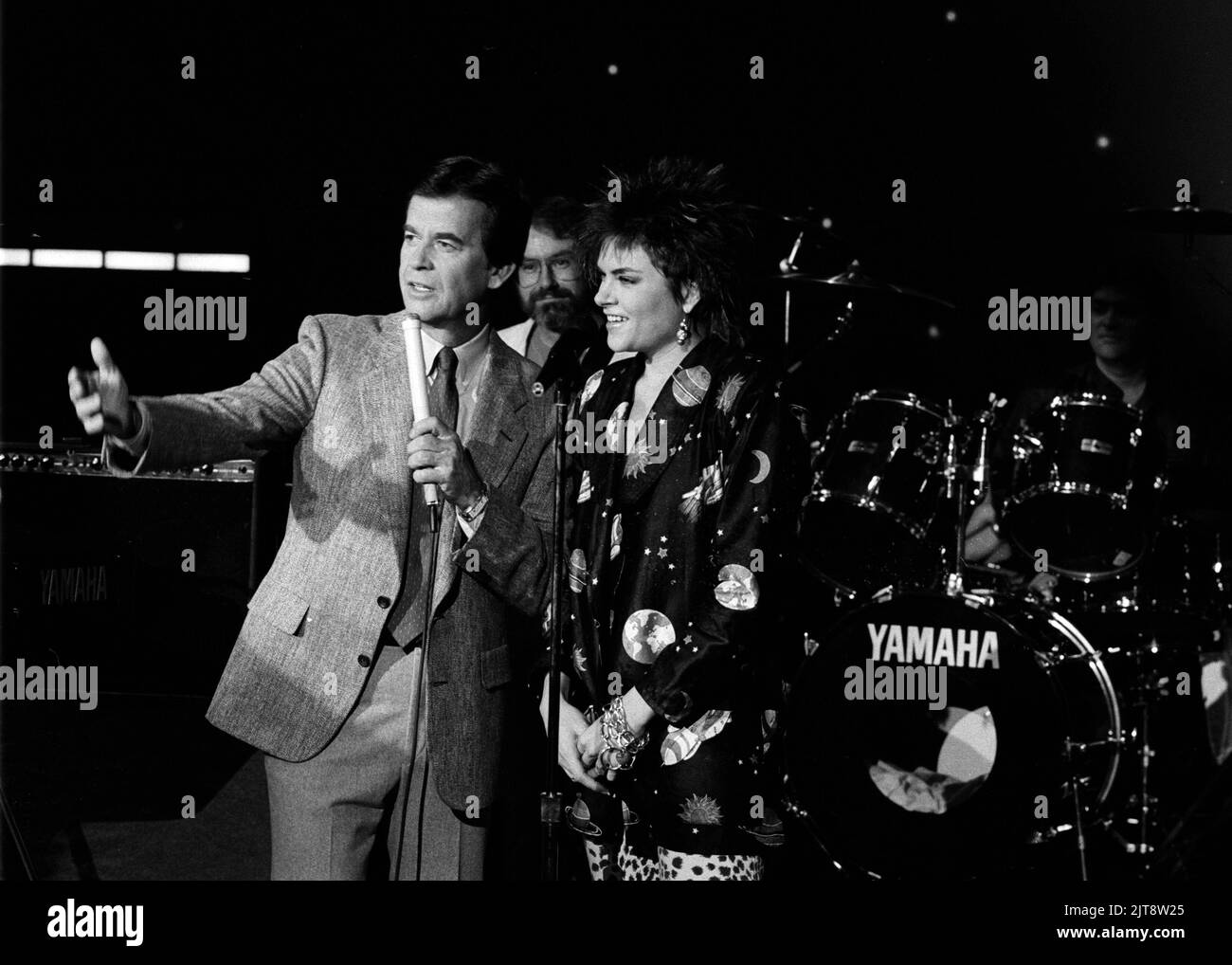 Roseanne Cash and Dick Clark on American Bandstand, 1986 Credit: Ron ...