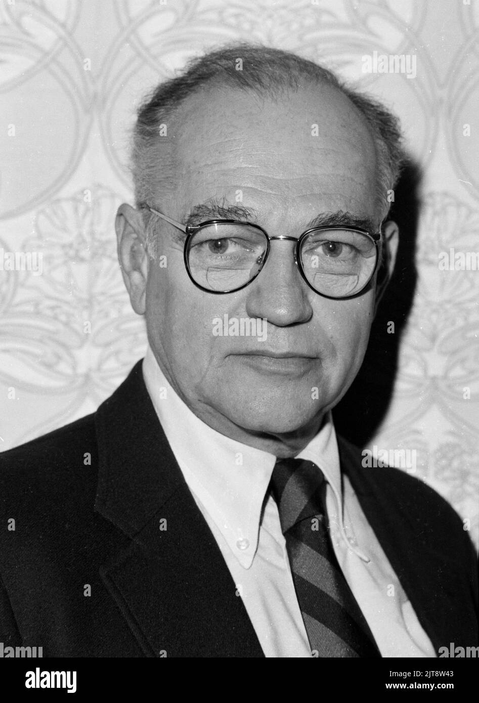 Richard Dysart at the LA Law Press Conference, 1980’s Credit: Ron ...