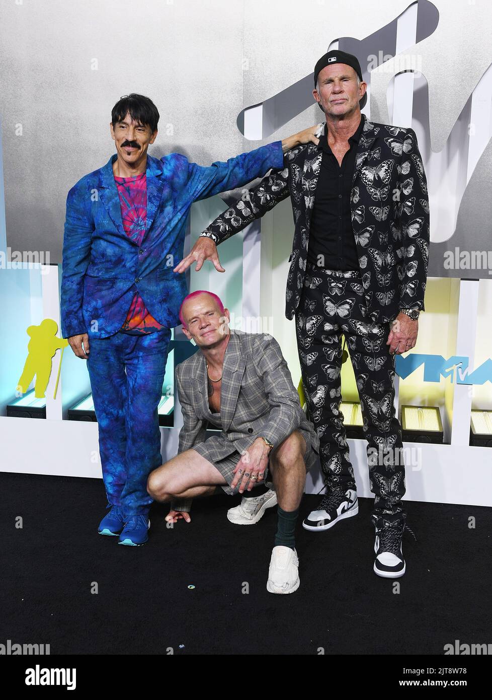 Newark, USA. 28th Aug, 2022. Anthony Kiedis, Flea, and Chad Smith of ...