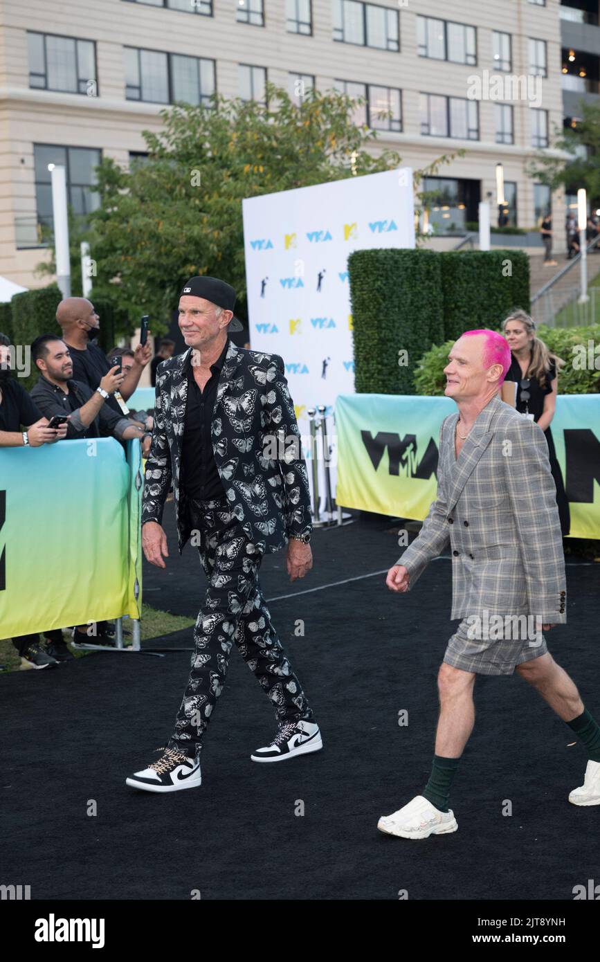 Newark, New Jersey, USA. 28th Aug, 2022. Flea and Chad Smith of The Red ...