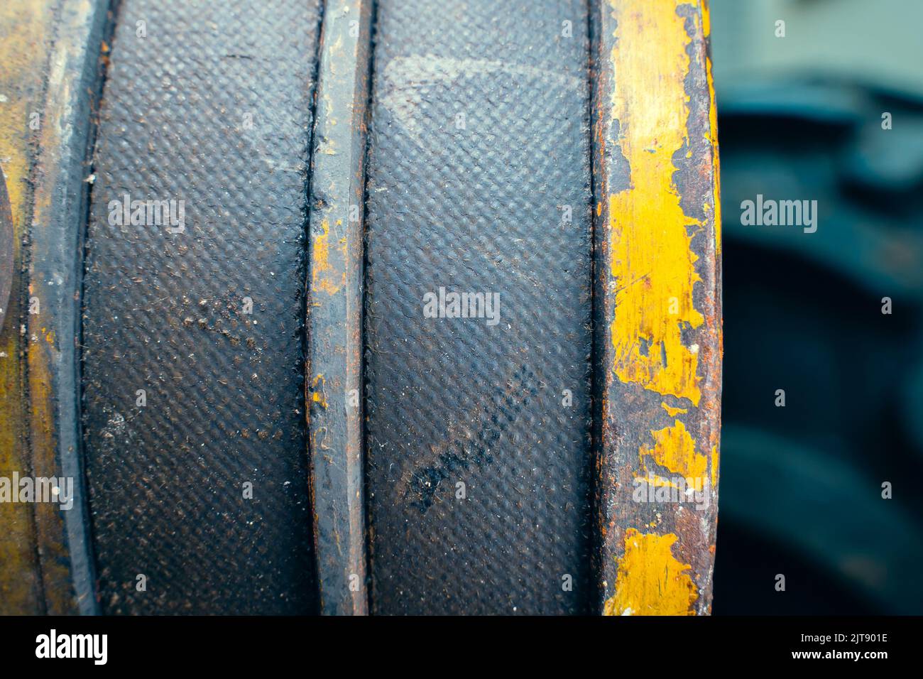 Drive belt pulley hi-res stock photography and images - Alamy