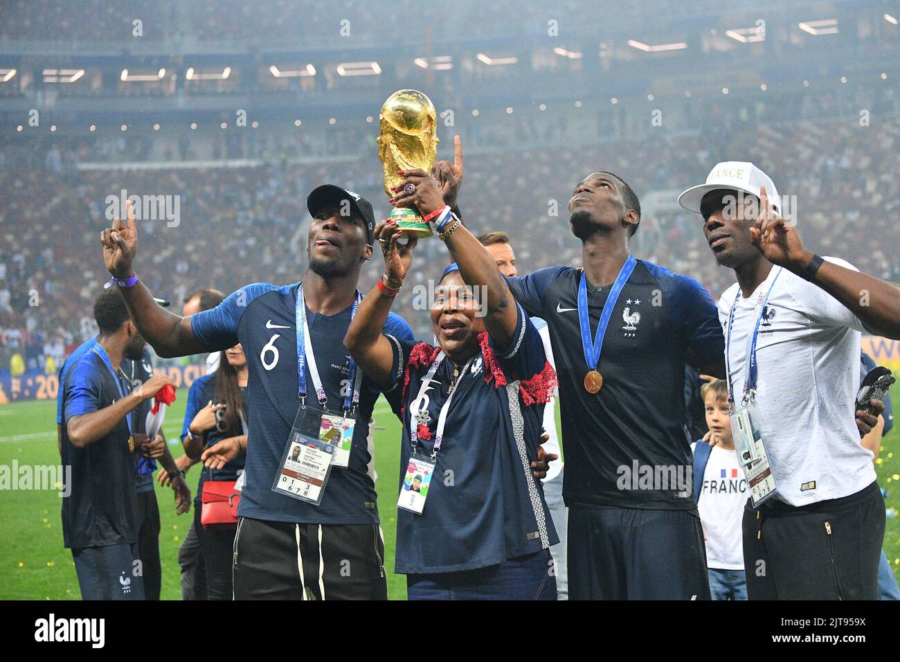 Paul pogba france world cup trophy hi-res stock photography and images ...