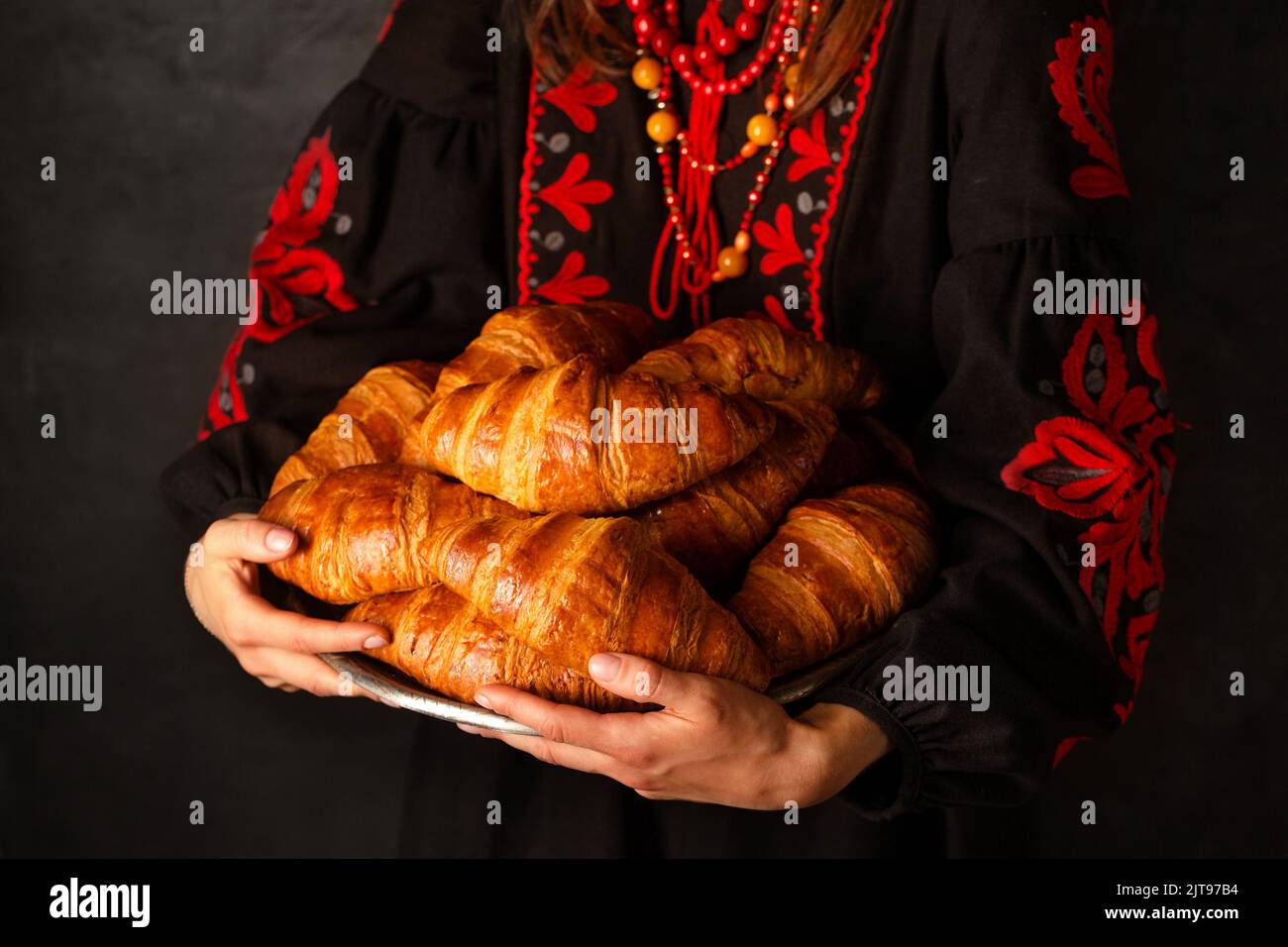 Gold embroiderer hi-res stock photography and images - Alamy