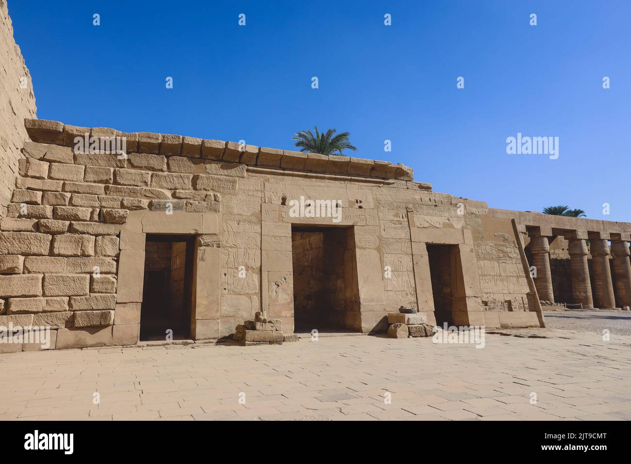 Ancient egyptian civilization ruins hi-res stock photography and images ...