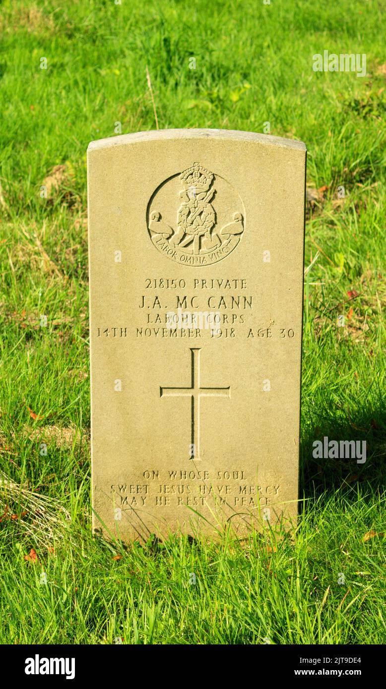 Darwen cemetery hi-res stock photography and images - Alamy