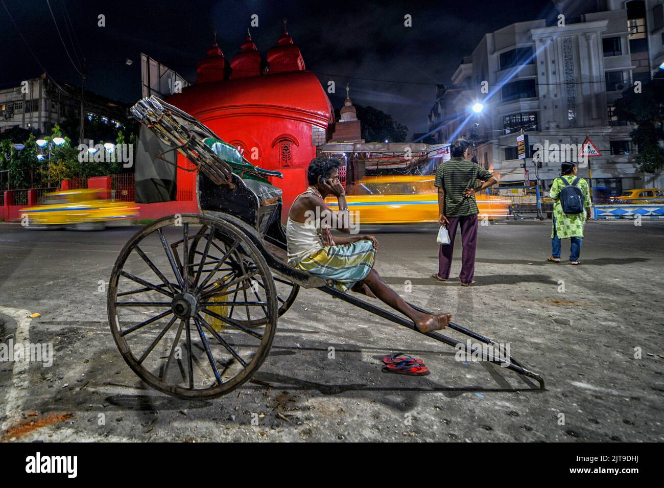 Street rickshaw puller hi-res stock photography and images - Alamy