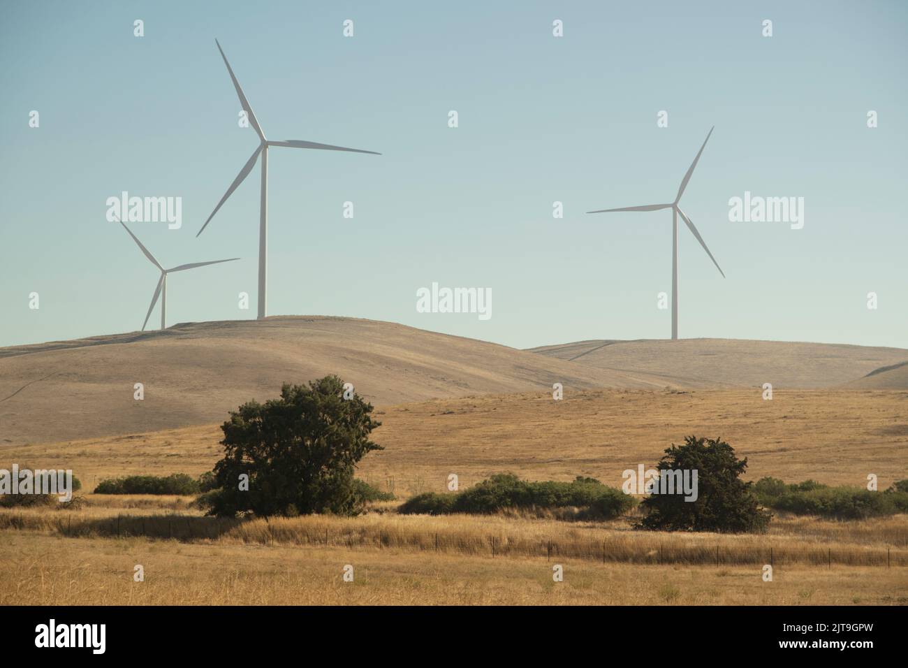 The wind turbines at the Altamont Pass. California, United States Stock ...
