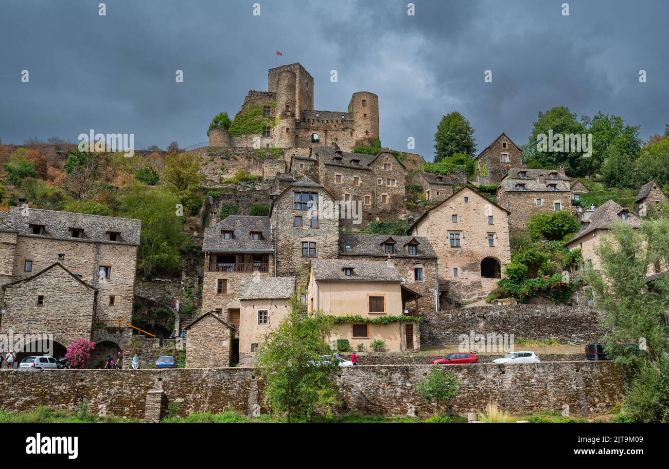 France, Aveyron, Belcastel, labelled Plus Beaux Villages de France ...