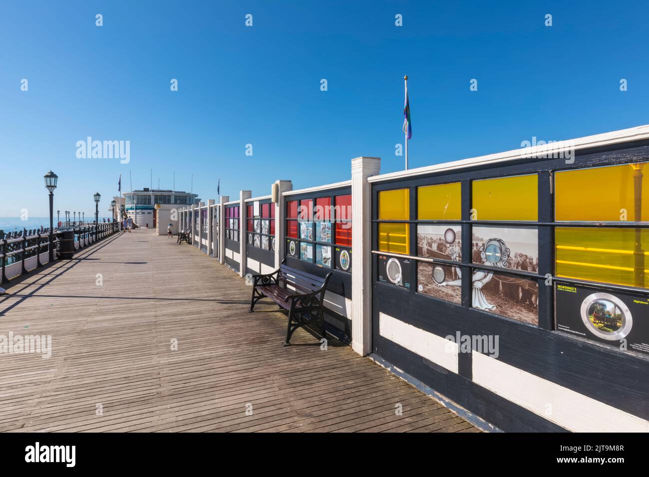 Decorative glass windbreak hi-res stock photography and images - Alamy