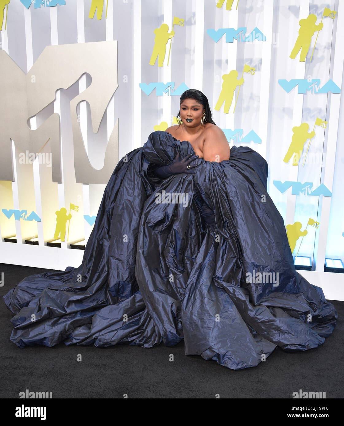 Newark, NJ, USA. 28th Aug, 2022. Lizzo at arrivals for MTV Video Music ...