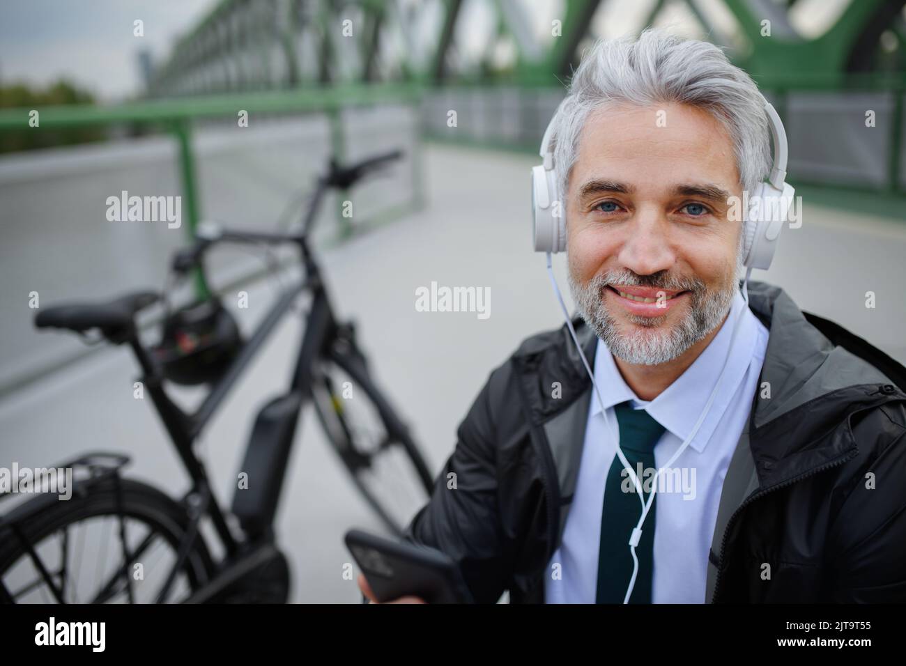 Feet up on bench hi-res stock photography and images - Alamy