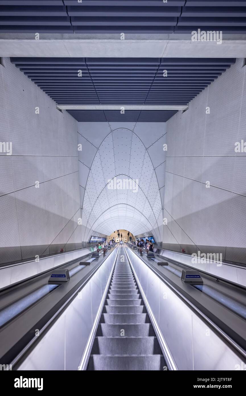 Whitechapel - Elizabeth Line Station Stock Photo - Alamy