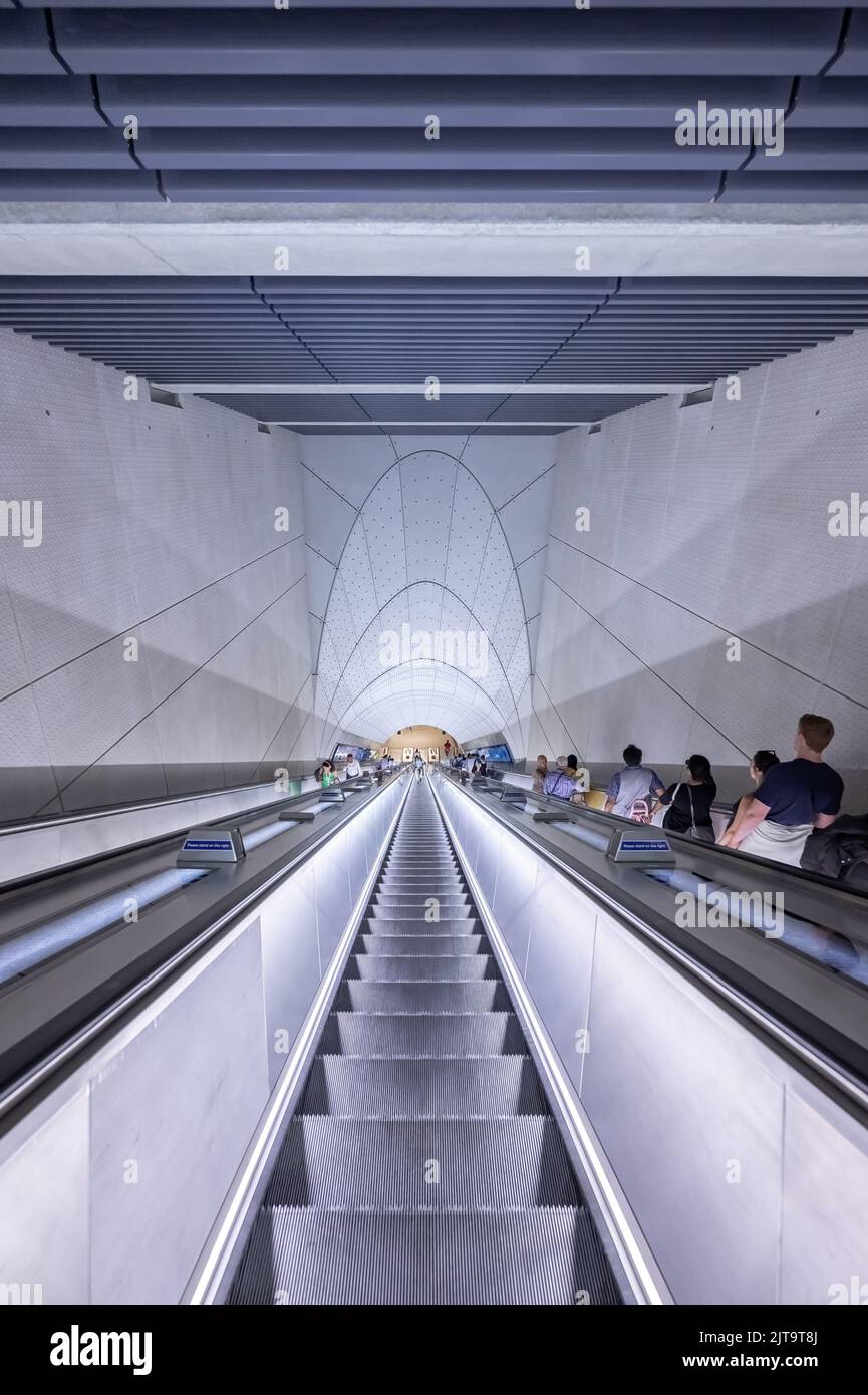 Whitechapel - Elizabeth Line Station Stock Photo - Alamy