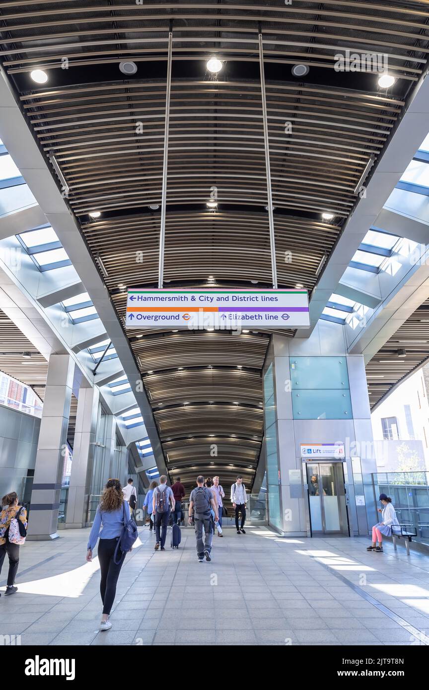 Whitechapel - Elizabeth Line Station Stock Photo - Alamy