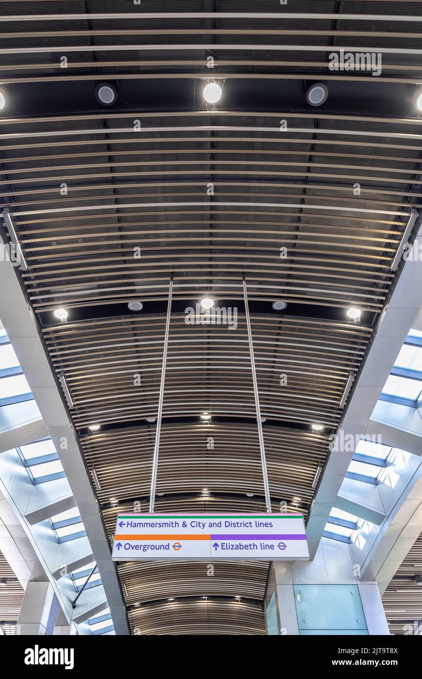 Whitechapel - Elizabeth Line Station Stock Photo - Alamy
