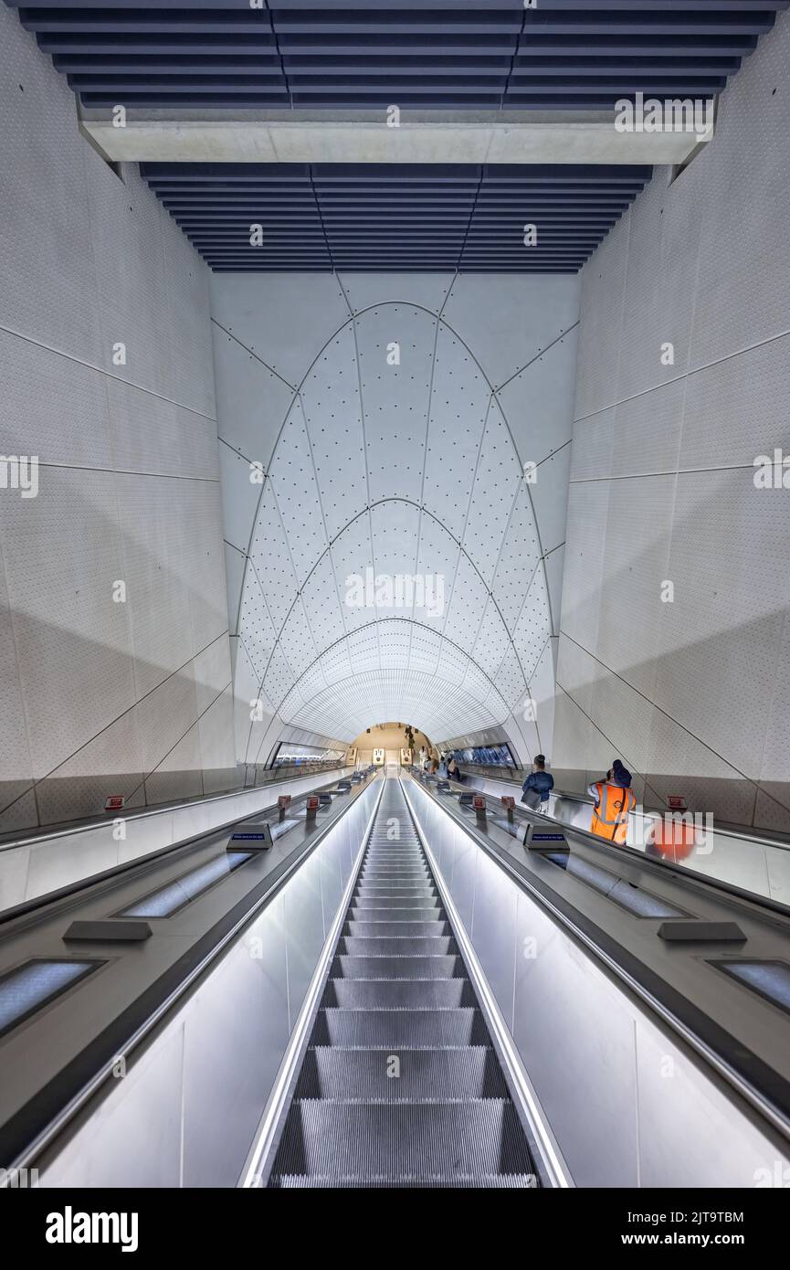 Whitechapel - Elizabeth Line Station Stock Photo - Alamy