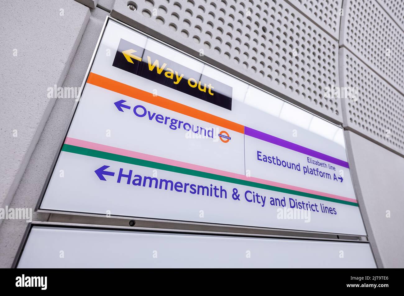 Whitechapel - Elizabeth Line Station Stock Photo - Alamy